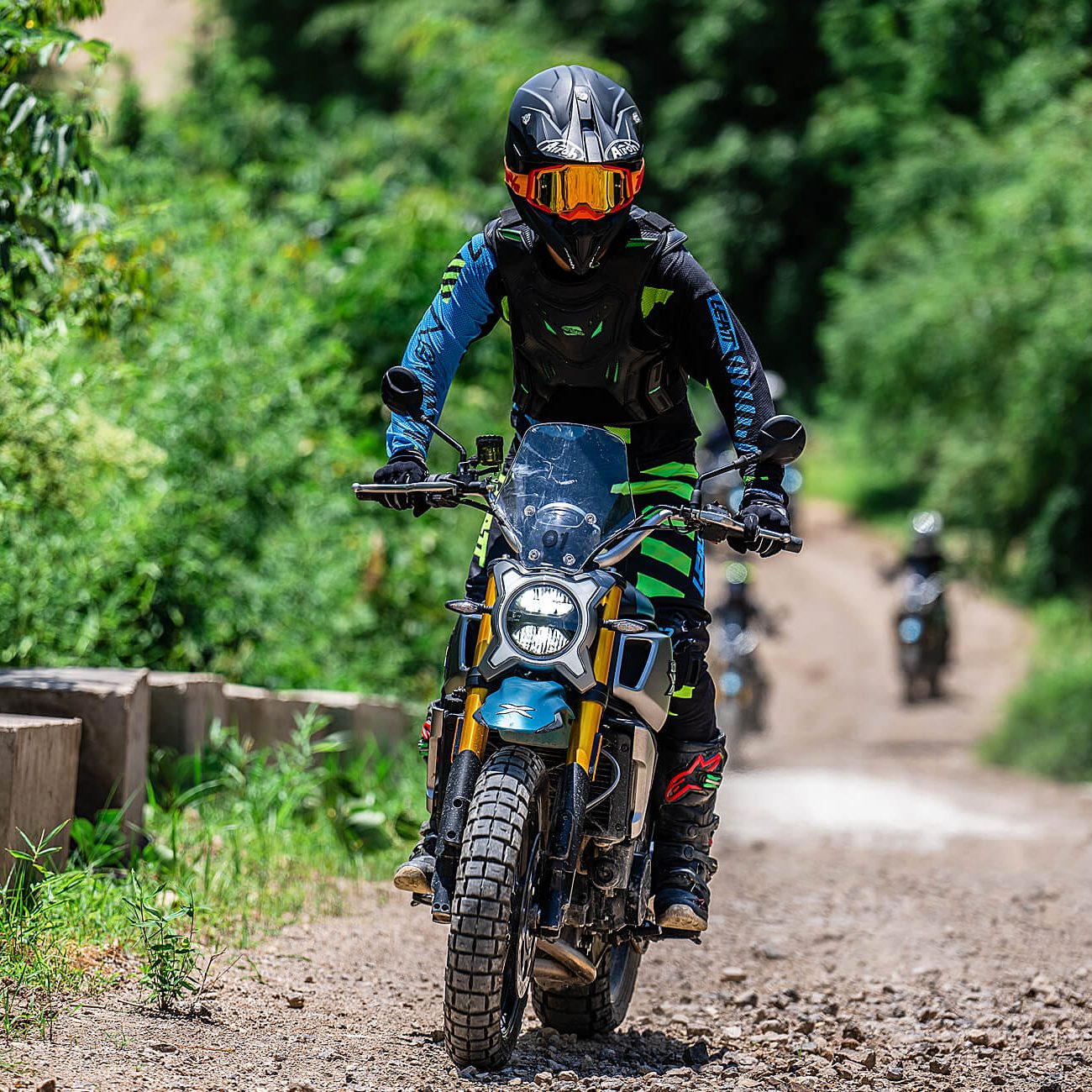 CL-X 700 ADVENTURE - CFMOTO