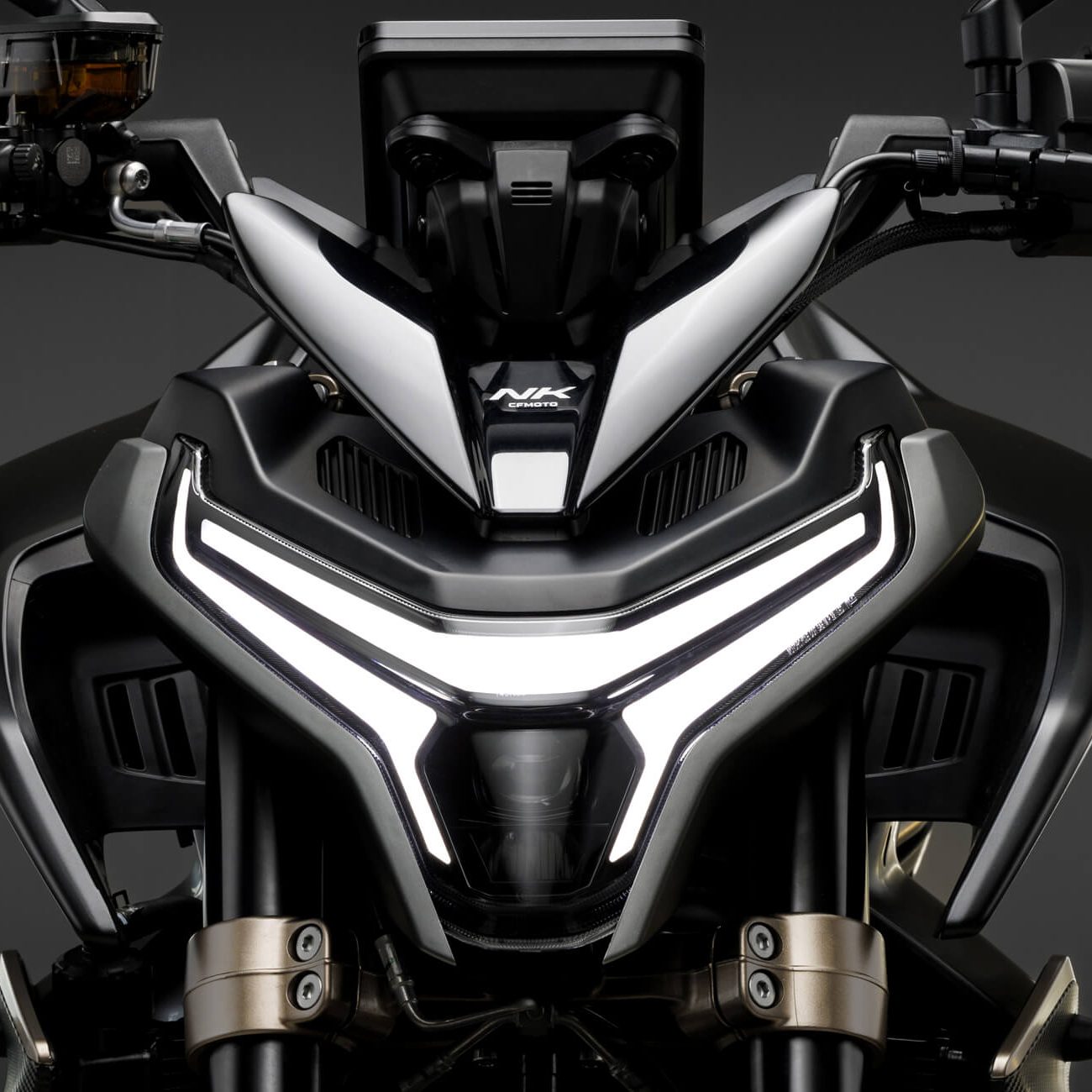 800NK Advance ABS || CF Moto