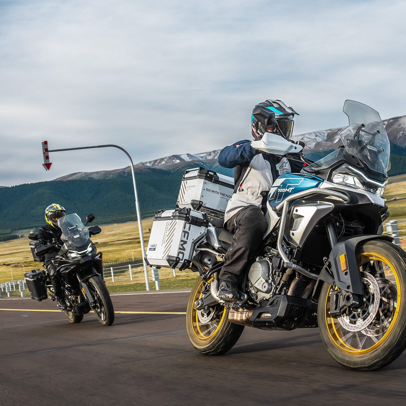 700 MT - CFMOTO